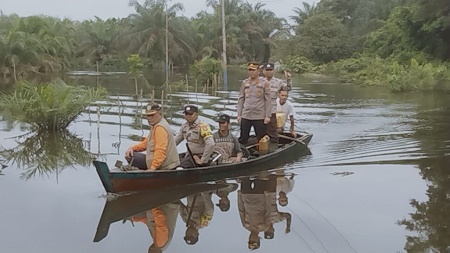 Resmi Diluncurkan di Pekanbaru, Honda WR-V Dipamerkan di Mal SKA ...